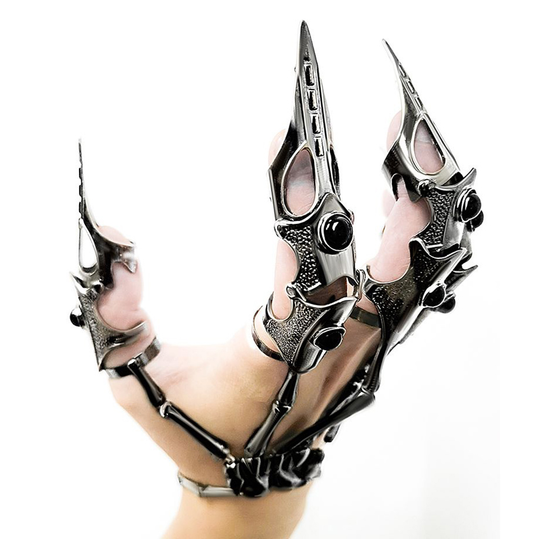 The Witch King's Adjustable Gauntlets – Wyvern's Hoard
